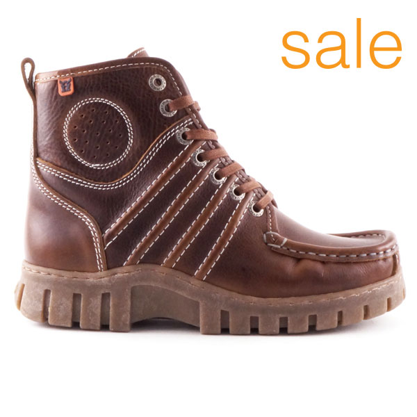 Goedkope schoenen in de outlet van MAG