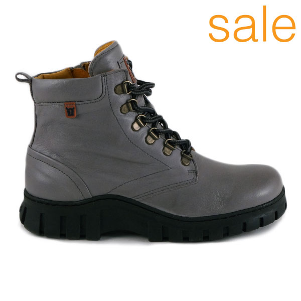 Goedkope schoenen in de outlet van MAG