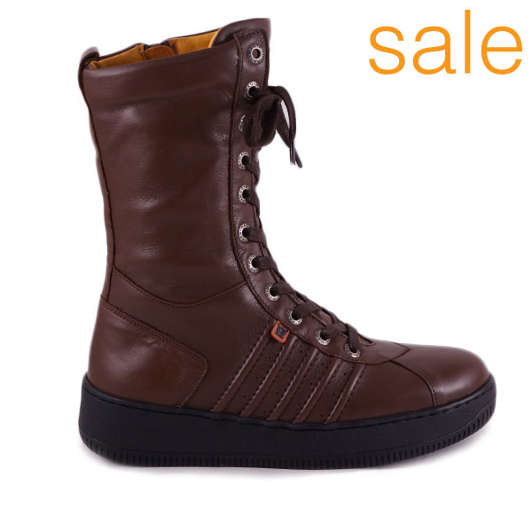 Goedkope schoenen in de outlet van MAG